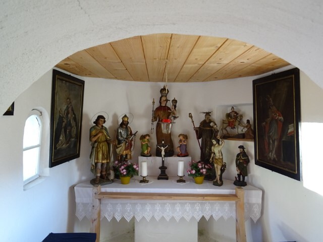 Kapellen, Bildstöcke, Wegkreuze